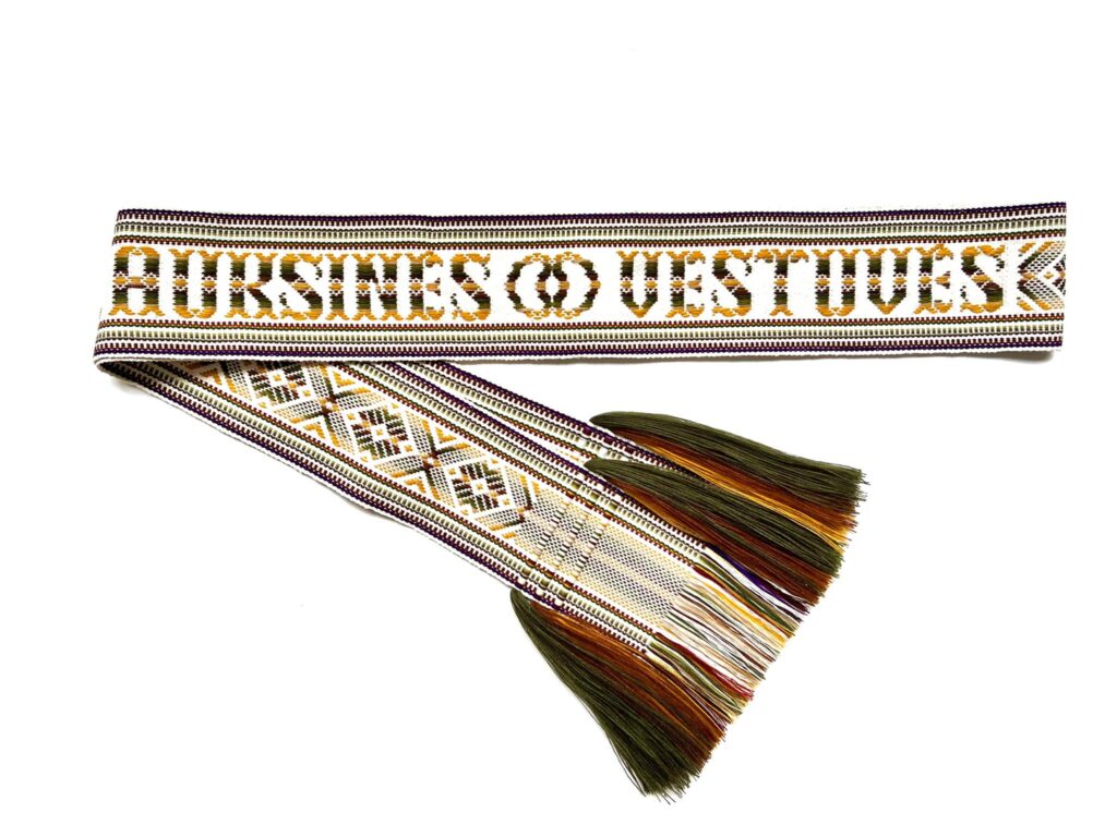 Austos tradicinės lietuviškos tautinės juostos parduotuvė - Austa dovana